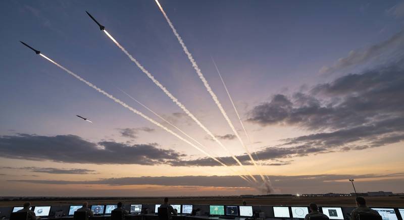 US Interceptors Strained by Iran's Missile Barrages - Expatriates in Kuwait